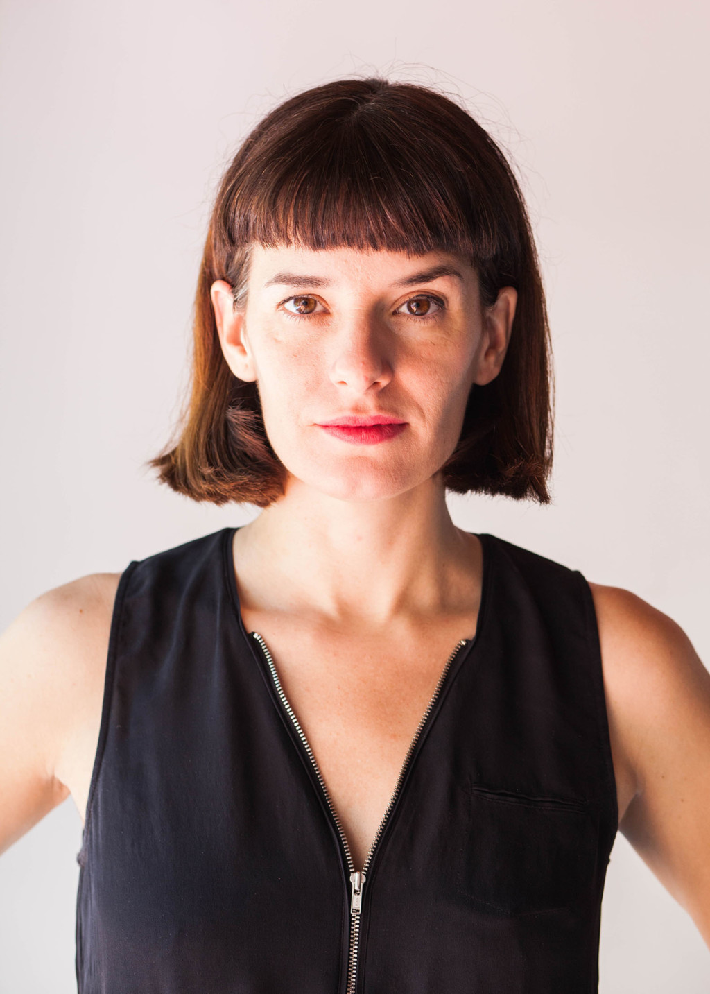 LOLA ARIAS • Biography